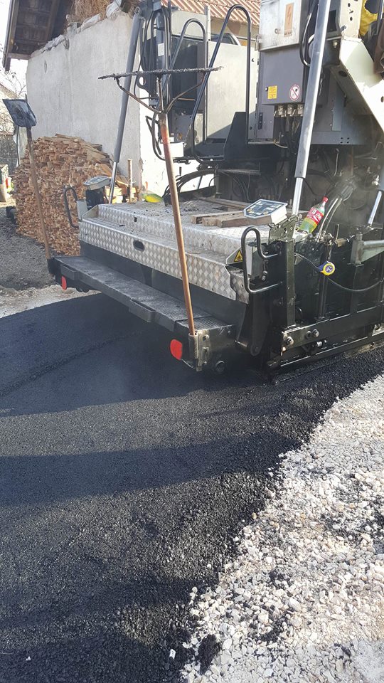 Asfaltira se ulica u naselju Dedaj - Komuna Kaçanik